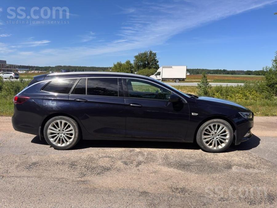 Blue Opel Insignia 2018 in Riga, with an engine capacity of 2.00 L and mileage of 174 thousand km for 7200 €, photo 4 on AUTOMOTO.COM.LV