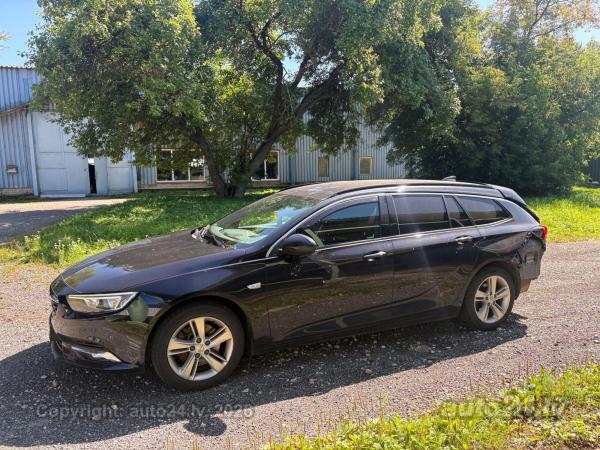 Blue Opel Insignia 2018 in Tallinn, with an engine capacity of 1.60 L and mileage of 123 thousand km for 5500 €, photo 2 on AUTOMOTO.COM.LV