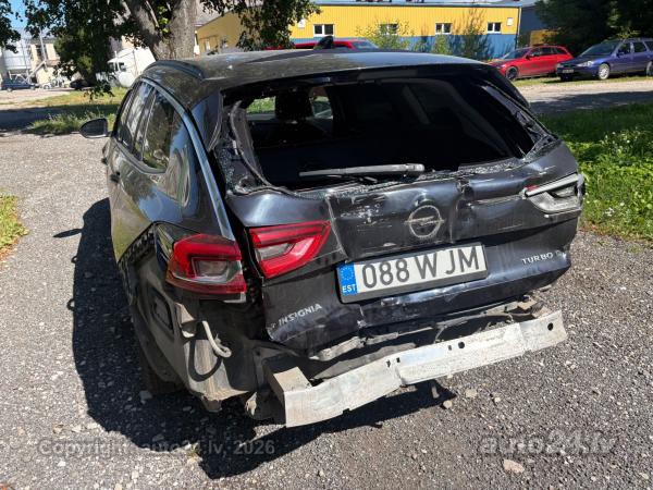 Blue Opel Insignia 2018 in Tallinn, with an engine capacity of 1.60 L and mileage of 123 thousand km for 5500 €, photo 7 on AUTOMOTO.COM.LV