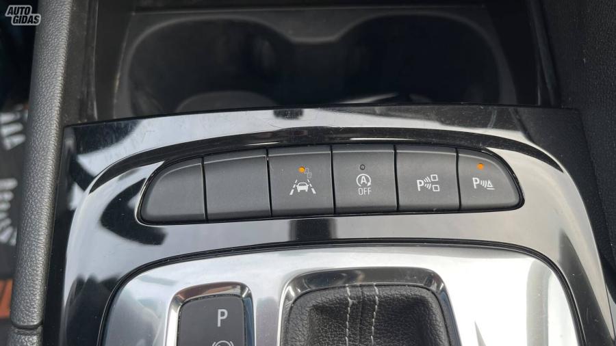Zils Opel Insignia 2018 Marijampole, ar dzinēja tilpumu 2.00 L un nobraukumu 280 tūkst. km par 8990 €, foto 24 vietnē AUTOMOTO.COM.LV