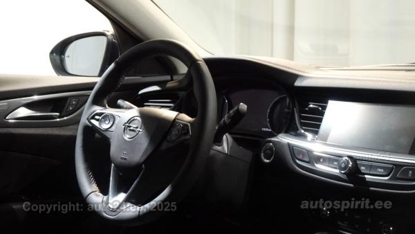 Blue Opel Insignia 2019 in Tallinn, with an engine capacity of 1.50 L and mileage of 116 thousand km for 13990 €, photo 11 on AUTOMOTO.COM.LV