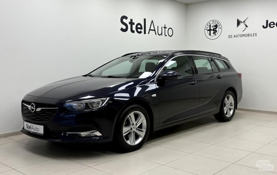 Blue Opel Insignia 2019 in Vilnius, with an engine capacity of 1.60 L and mileage of 219 thousand km for 11300 €, photo 3 on AUTOMOTO.COM.LV