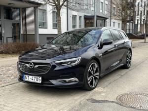 Blue Opel Insignia 2019 in Riga, with an engine capacity of 2.00 L and mileage of 175 thousand km for 16800 €, photo  on AUTOMOTO.COM.LV