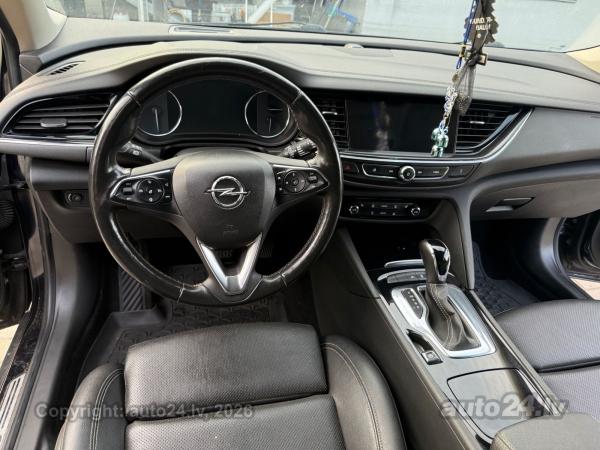 Blue Opel Insignia 2019 in Tallinn, with an engine capacity of 2.00 L and mileage of 0 thousand km for 14000 €, photo 9 on AUTOMOTO.COM.LV