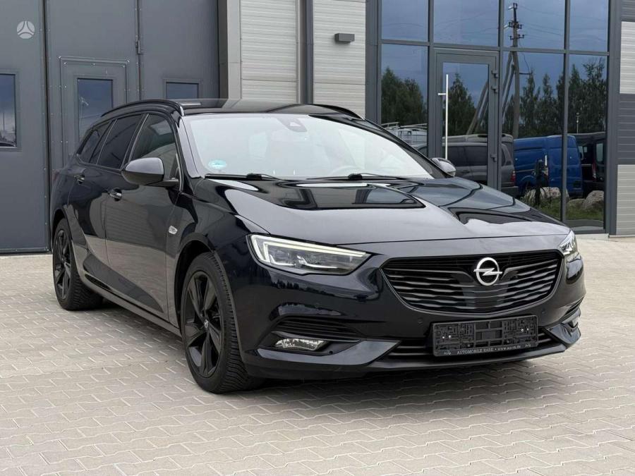 Blue Opel Insignia 2019 in Marijampole, with an engine capacity of 1.96 L and mileage of 138 thousand km for 12600 €, photo 1 on AUTOMOTO.COM.LV