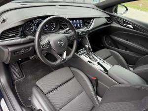 Blue Opel Insignia 2019 in Marijampole, with an engine capacity of 1.96 L and mileage of 138 thousand km for 12600 €, photo 3 on AUTOMOTO.COM.LV