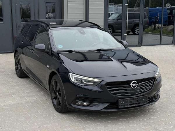 Blue Opel Insignia 2019 in Marijampole, with an engine capacity of 1.96 L and mileage of 138 thousand km for 12600 €, photo 9 on AUTOMOTO.COM.LV