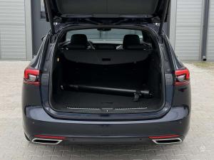 Blue Opel Insignia 2019 in Marijampole, with an engine capacity of 1.96 L and mileage of 138 thousand km for 12600 €, photo 14 on AUTOMOTO.COM.LV