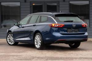 Blue Opel Insignia 2020 in Jelgava, with an engine capacity of 1.50 L and mileage of 179 thousand km for 15950 €, photo 3 on AUTOMOTO.COM.LV