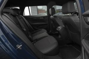 Blue Opel Insignia 2020 in Jelgava, with an engine capacity of 1.50 L and mileage of 179 thousand km for 15950 €, photo 11 on AUTOMOTO.COM.LV