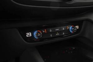 Blue Opel Insignia 2020 in Jelgava, with an engine capacity of 1.50 L and mileage of 179 thousand km for 15950 €, photo 16 on AUTOMOTO.COM.LV