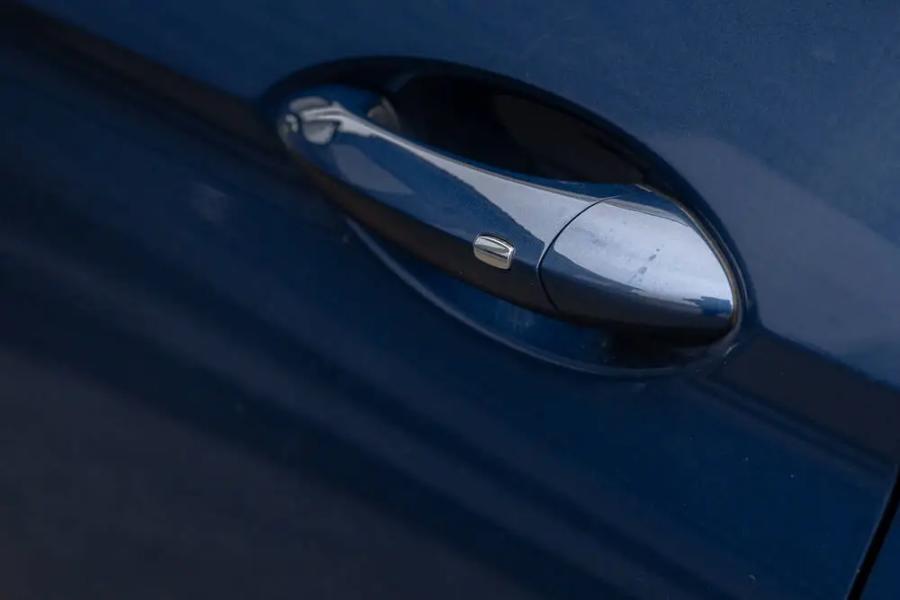 Blue Opel Insignia 2020 in Jelgava, with an engine capacity of 1.50 L and mileage of 179 thousand km for 15950 €, photo 21 on AUTOMOTO.COM.LV
