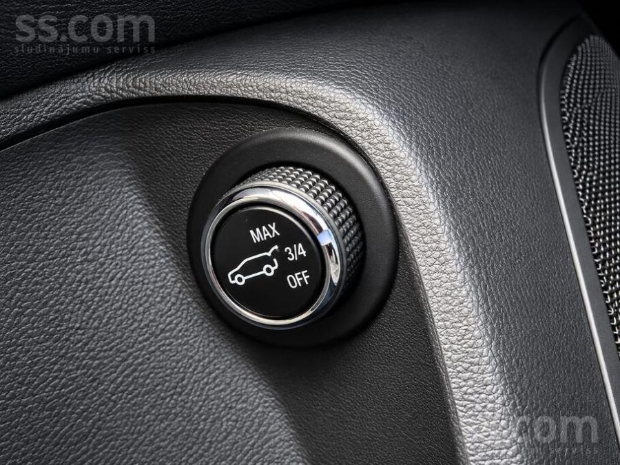 Zils Opel Insignia 2021 Rīga, ar dzinēja tilpumu 1.60 L un nobraukumu 136 tūkst. km par 9000 €, foto 9 vietnē AUTOMOTO.COM.LV
