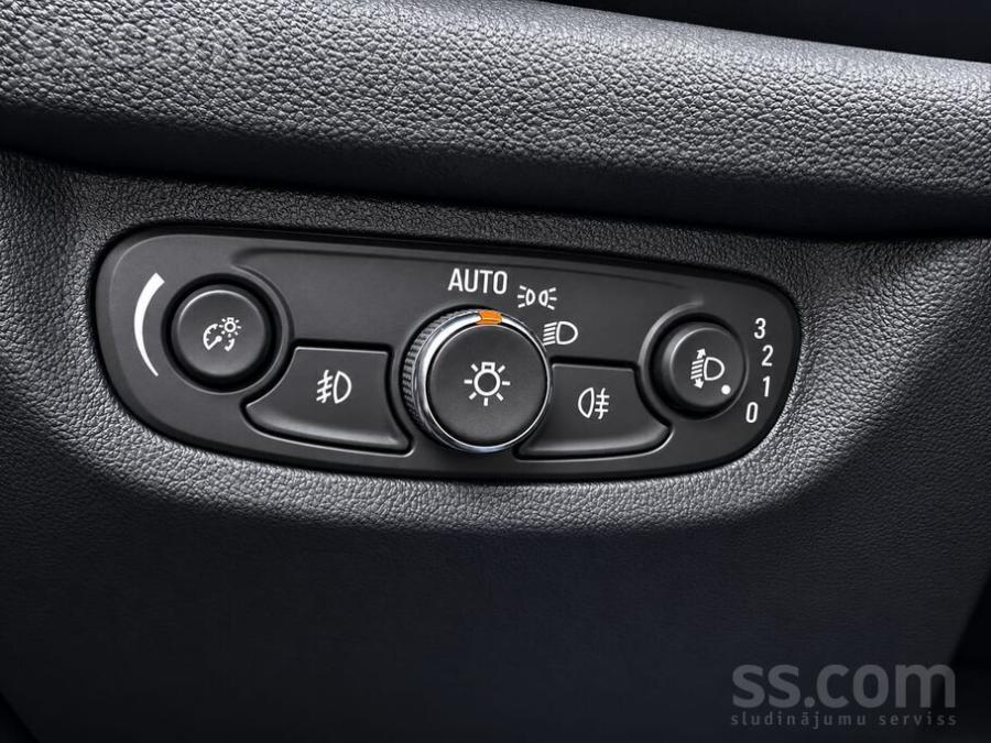 Zils Opel Insignia 2021 Rīga, ar dzinēja tilpumu 1.60 L un nobraukumu 136 tūkst. km par 9000 €, foto 10 vietnē AUTOMOTO.COM.LV