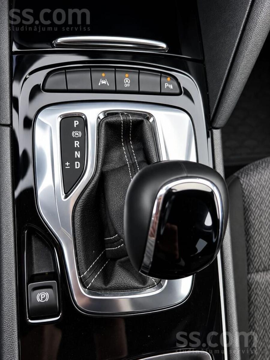 Zils Opel Insignia 2021 Rīga, ar dzinēja tilpumu 1.60 L un nobraukumu 136 tūkst. km par 9000 €, foto 11 vietnē AUTOMOTO.COM.LV