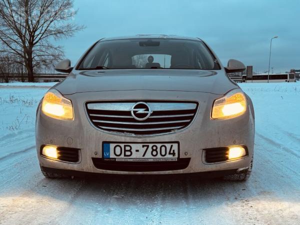 Brūns Opel Insignia 2011 Rīga, ar dzinēja tilpumu 1.60 L un nobraukumu 149 tūkst. km par 4100 €, foto 1 vietnē AUTOMOTO.COM.LV