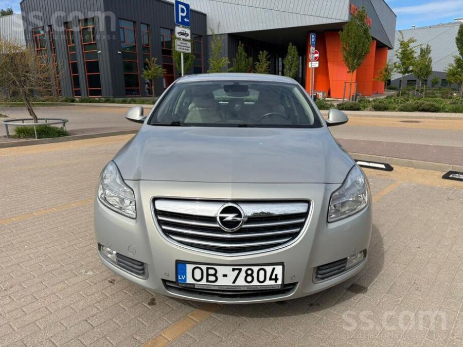 Brūns Opel Insignia 2011 Rīga, ar dzinēja tilpumu 1.60 L un nobraukumu 149 tūkst. km par 3499 €, foto 4 vietnē AUTOMOTO.COM.LV