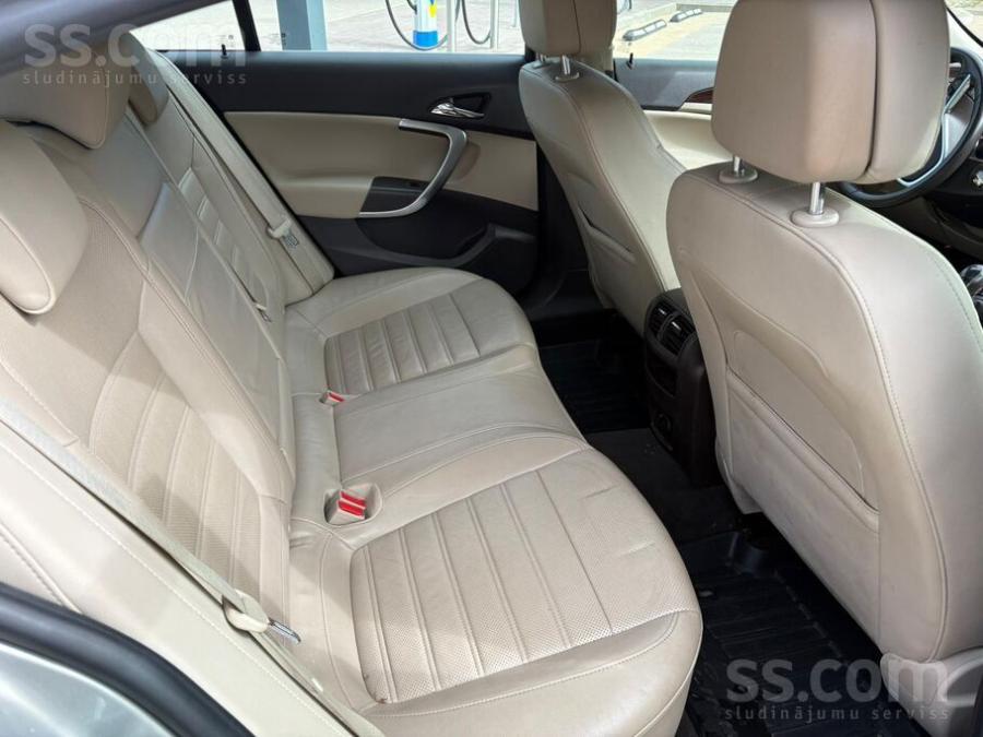 Brūns Opel Insignia 2011 Rīga, ar dzinēja tilpumu 1.60 L un nobraukumu 149 tūkst. km par 3499 €, foto 9 vietnē AUTOMOTO.COM.LV