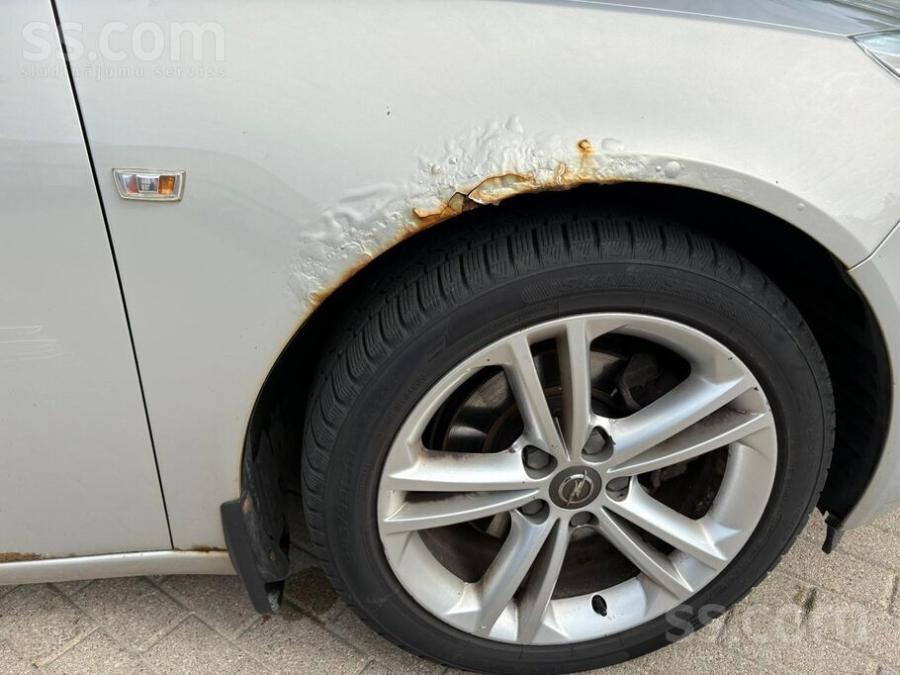 Brūns Opel Insignia 2011 Rīga, ar dzinēja tilpumu 1.60 L un nobraukumu 149 tūkst. km par 3499 €, foto 10 vietnē AUTOMOTO.COM.LV
