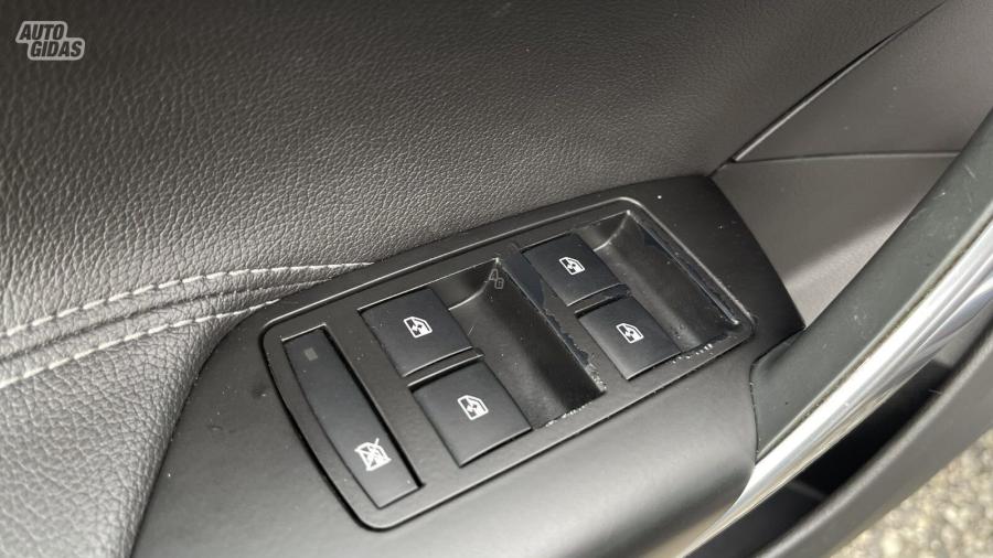 Brūns Opel Insignia 2011 Marijampole, ar dzinēja tilpumu 2.00 L un nobraukumu 223 tūkst. km par 4490 €, foto 25 vietnē AUTOMOTO.COM.LV