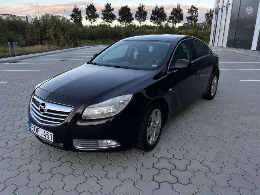 Brūns Opel Insignia 2011 Viļņa, ar dzinēja tilpumu 1.80 L un nobraukumu 136 tūkst. km par 2200 €, foto 3 vietnē AUTOMOTO.COM.LV