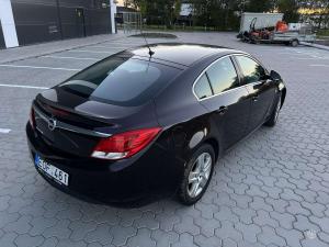 Brūns Opel Insignia 2011 Viļņa, ar dzinēja tilpumu 1.80 L un nobraukumu 136 tūkst. km par 2200 €, foto 7 vietnē AUTOMOTO.COM.LV
