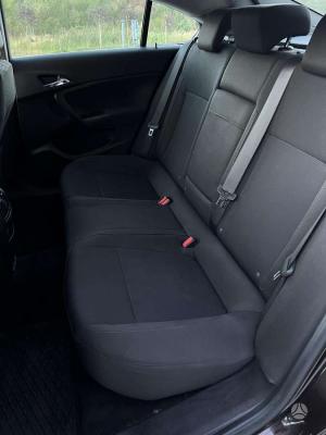 Brūns Opel Insignia 2011 Viļņa, ar dzinēja tilpumu 1.80 L un nobraukumu 136 tūkst. km par 2200 €, foto 14 vietnē AUTOMOTO.COM.LV