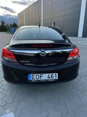 Brūns Opel Insignia 2011 Viļņa, ar dzinēja tilpumu 1.80 L un nobraukumu 136 tūkst. km par 2200 €, foto 21 vietnē AUTOMOTO.COM.LV