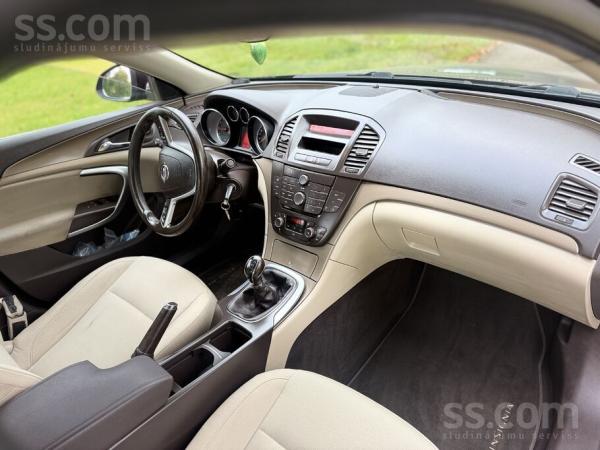 Brūns Opel Insignia 2012 Cēsis, ar dzinēja tilpumu 1.80 L un nobraukumu 224 tūkst. km par 2500 €, foto 10 vietnē AUTOMOTO.COM.LV