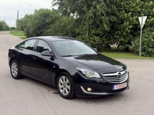 Brown Opel Insignia 2014 in Ukmerge, with an engine capacity of 1.60 L and mileage of 221 thousand km for 4600 €, photo 4 on AUTOMOTO.COM.LV