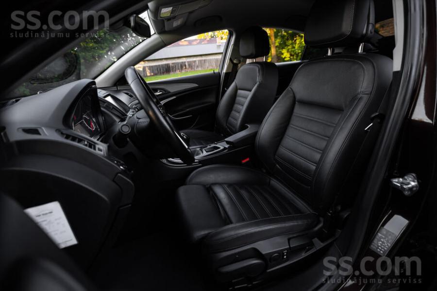 Brown Opel Insignia 2015 in Jelgava, with an engine capacity of 2.00 L and mileage of 0 thousand km for 5990 €, photo 6 on AUTOMOTO.COM.LV
