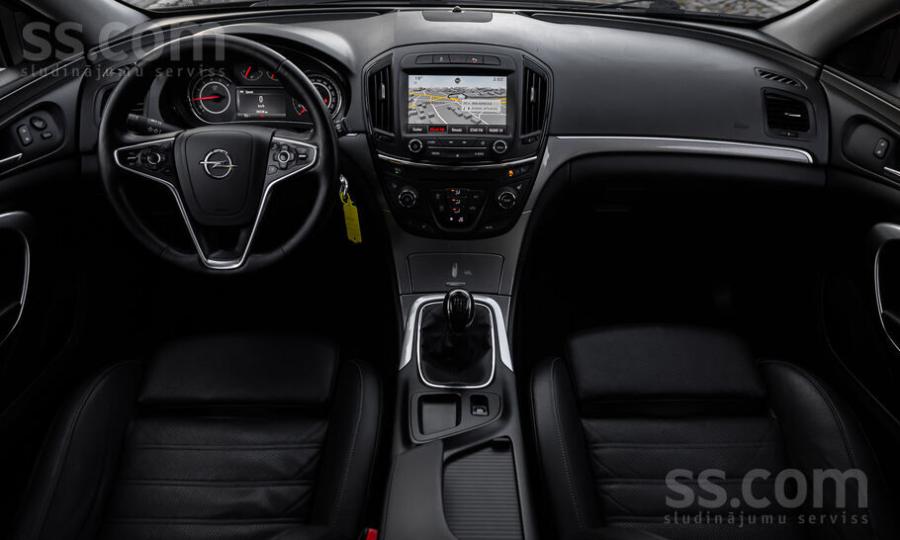 Brown Opel Insignia 2015 in Jelgava, with an engine capacity of 2.00 L and mileage of 0 thousand km for 5990 €, photo 7 on AUTOMOTO.COM.LV