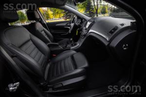 Brown Opel Insignia 2015 in Jelgava, with an engine capacity of 2.00 L and mileage of 0 thousand km for 5990 €, photo 8 on AUTOMOTO.COM.LV