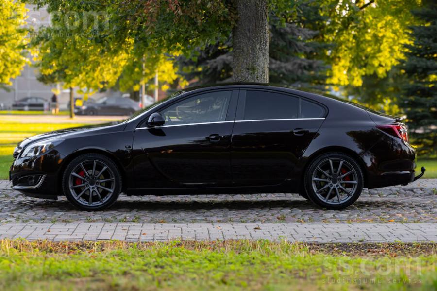 Brown Opel Insignia 2015 in Jelgava, with an engine capacity of 2.00 L and mileage of 0 thousand km for 5990 €, photo 25 on AUTOMOTO.COM.LV