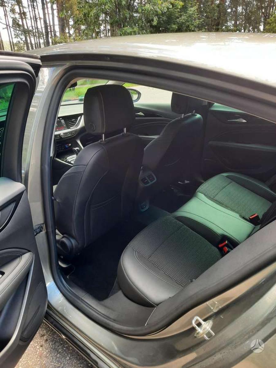 Brown Opel Insignia 2018 in Ignalina, with an engine capacity of 1.60 L and mileage of 224 thousand km for 9200 €, photo 12 on AUTOMOTO.COM.LV