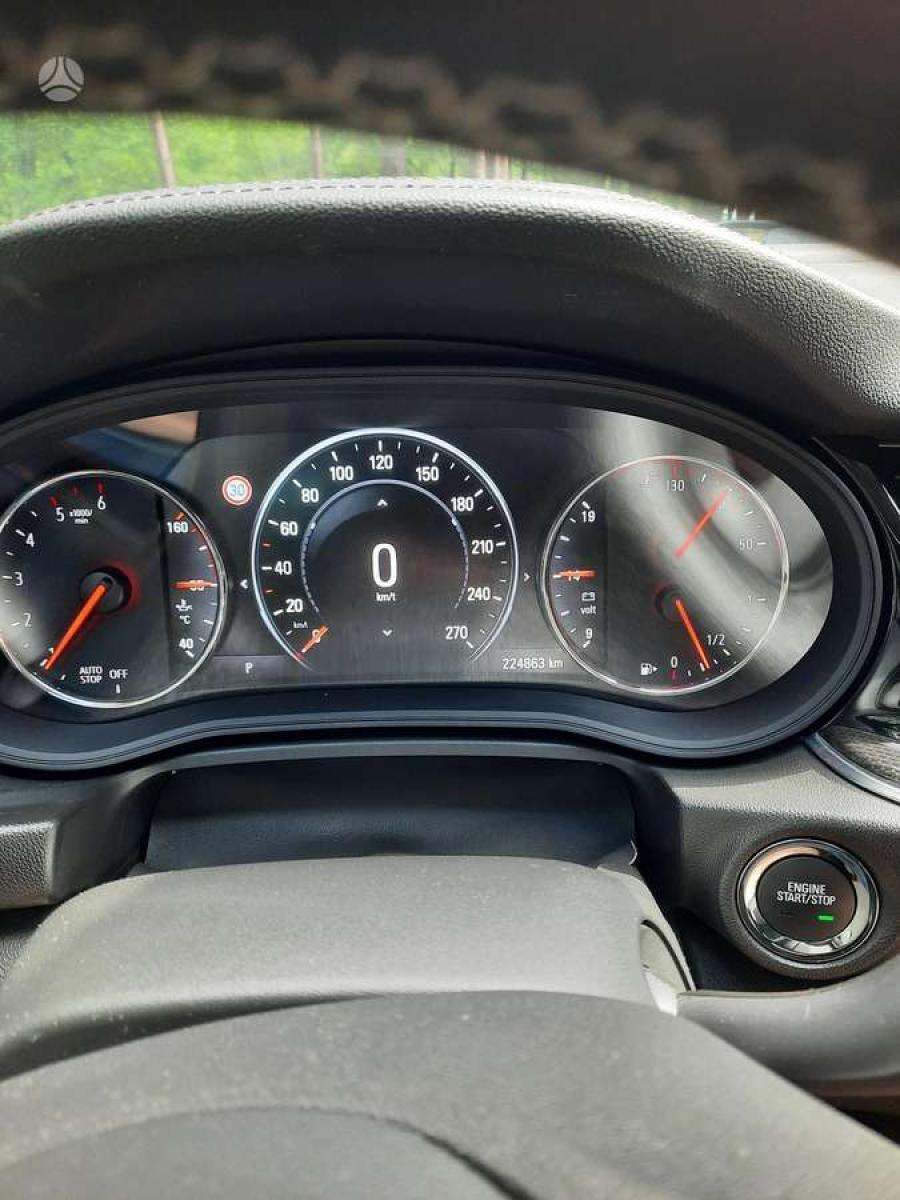 Brown Opel Insignia 2018 in Ignalina, with an engine capacity of 1.60 L and mileage of 224 thousand km for 9200 €, photo 14 on AUTOMOTO.COM.LV