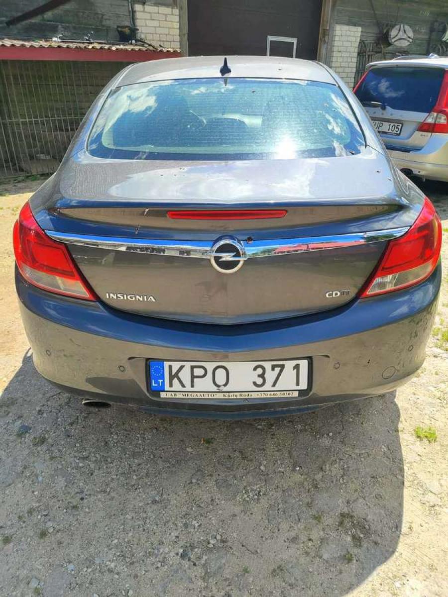 Brown Opel Insignia 2009 in Prienai, with an engine capacity of 1.96 L and mileage of 365 thousand km for 1200 €, photo 5 on AUTOMOTO.COM.LV