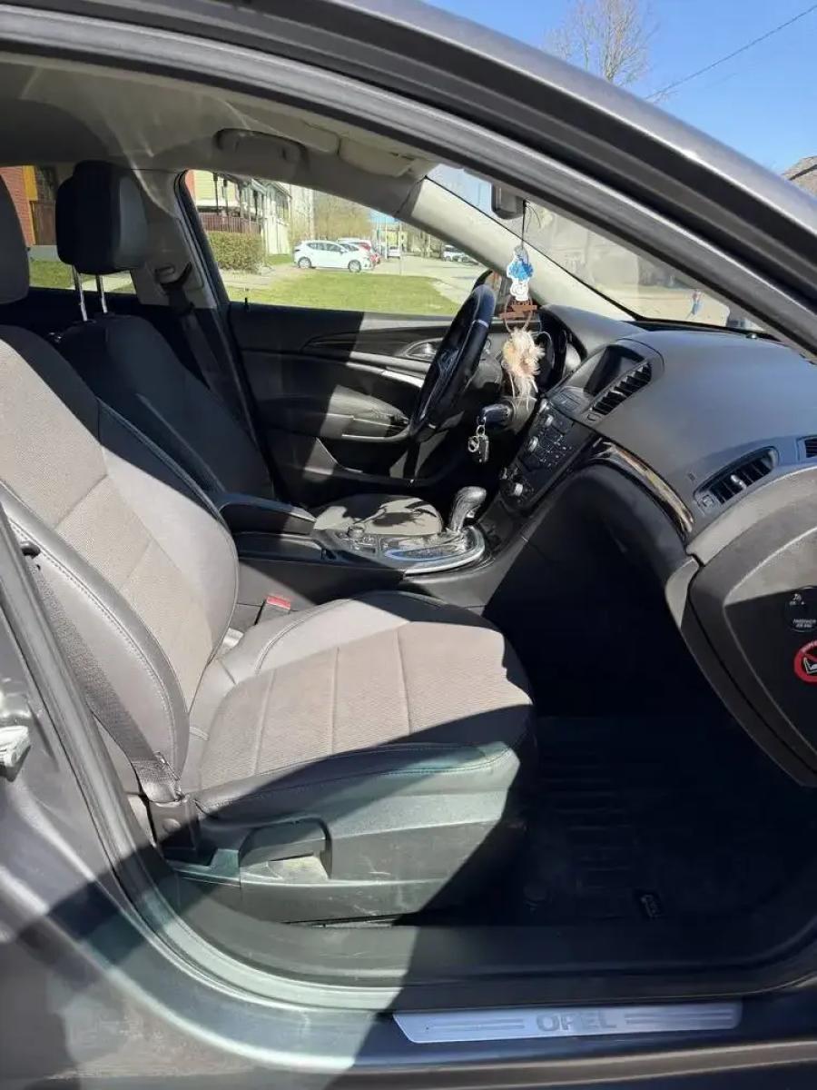 Brūns Opel Insignia 2009 Ventspils, ar dzinēja tilpumu 2.00 L un nobraukumu 199 tūkst. km par 2990 €, foto 17 vietnē AUTOMOTO.COM.LV