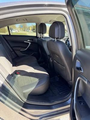 Brūns Opel Insignia 2009 Ventspils, ar dzinēja tilpumu 2.00 L un nobraukumu 199 tūkst. km par 2990 €, foto 20 vietnē AUTOMOTO.COM.LV