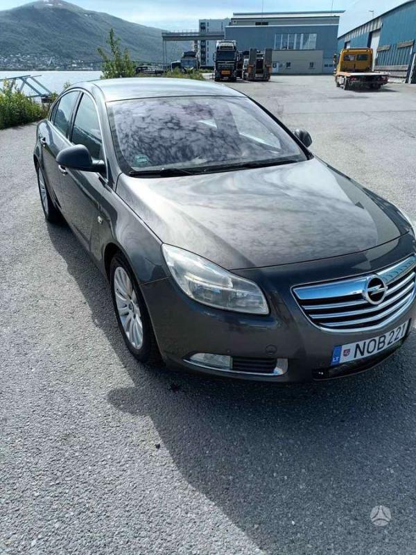 Brūns Opel Insignia 2009 Kauņa, ar dzinēja tilpumu 1.96 L un nobraukumu 230 tūkst. km par 2950 €, foto 2 vietnē AUTOMOTO.COM.LV