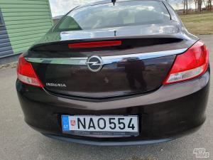 Brūns Opel Insignia 2011 Šauļi, ar dzinēja tilpumu 1.80 L un nobraukumu 290 tūkst. km par 2400 €, foto  vietnē AUTOMOTO.COM.LV