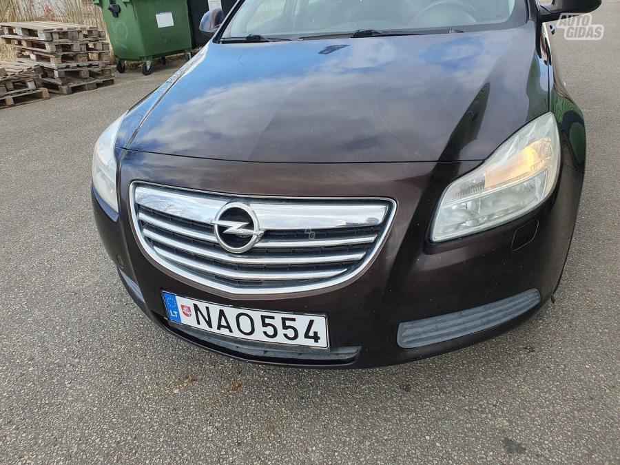 Brown Opel Insignia 2011 in Siauliai, with an engine capacity of 1.80 L and mileage of 290 thousand km for 2400 €, photo 3 on AUTOMOTO.COM.LV