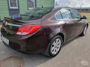 Brown Opel Insignia 2011 in Siauliai, with an engine capacity of 1.80 L and mileage of 290 thousand km for 2400 €, photo 5 on AUTOMOTO.COM.LV