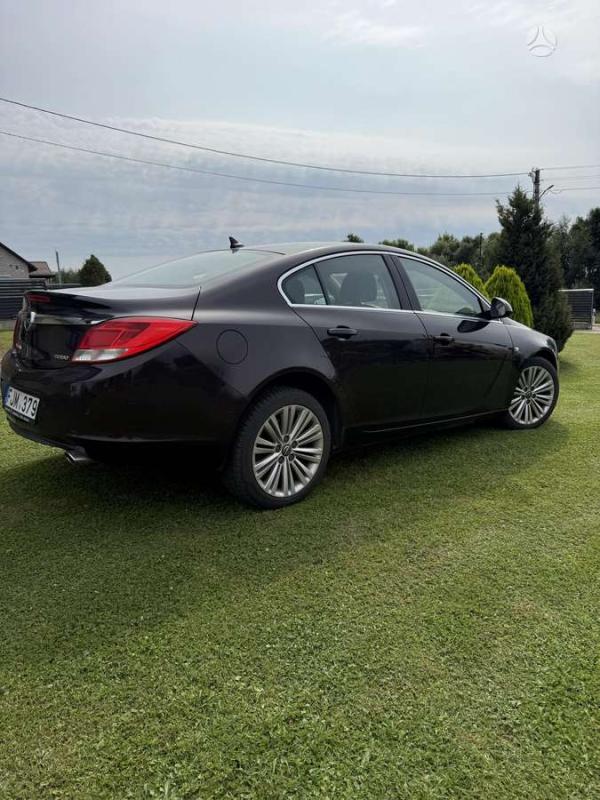 Brown Opel Insignia 2011 in Alytus, with an engine capacity of 1.60 L and mileage of 170 thousand km for 2500 €, photo 1 on AUTOMOTO.COM.LV