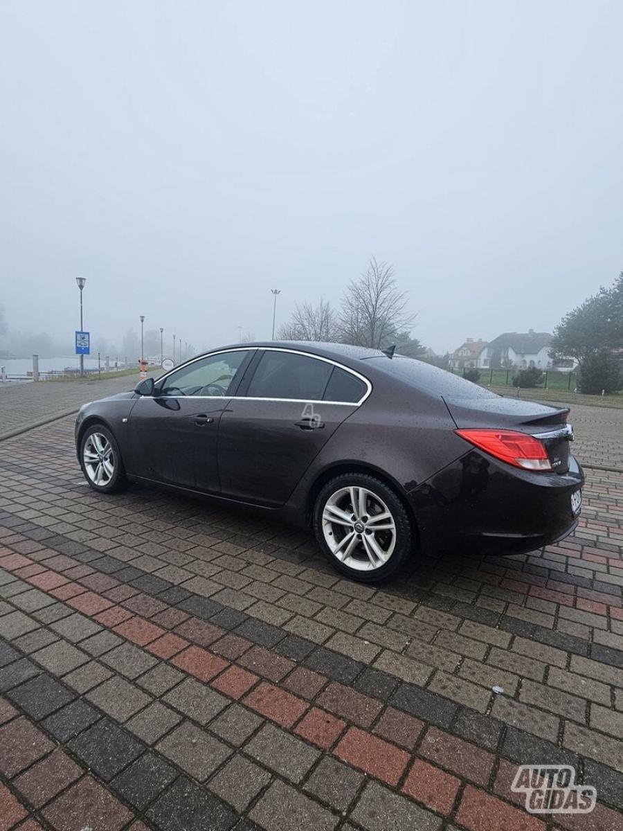 Brūns Opel Insignia 2012 Klaipėda, ar dzinēja tilpumu 2.00 L un nobraukumu 256 tūkst. km par 3800 €, foto 4 vietnē AUTOMOTO.COM.LV
