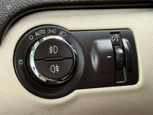 Brūns Opel Insignia 2012 Kauņa, ar dzinēja tilpumu 1.96 L un nobraukumu 293 tūkst. km par 4000 €, foto 11 vietnē AUTOMOTO.COM.LV