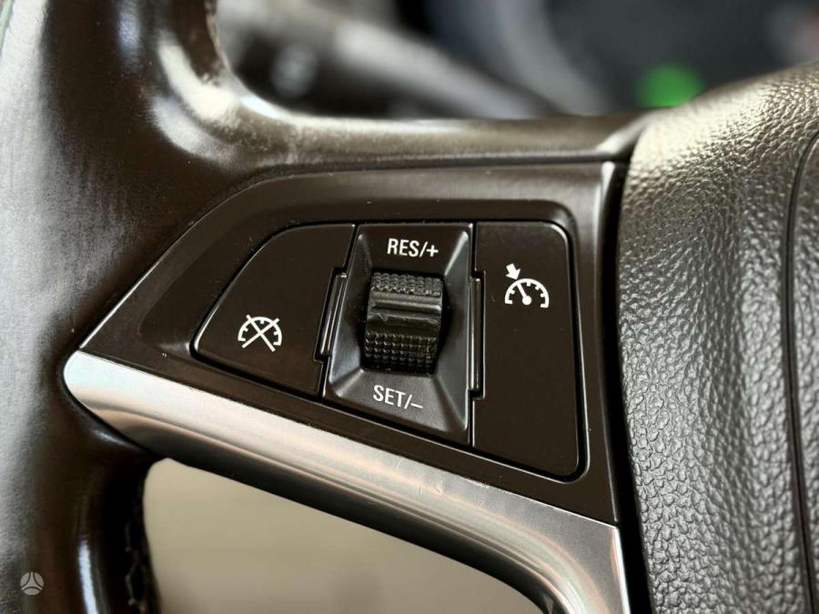 Brūns Opel Insignia 2012 Kauņa, ar dzinēja tilpumu 1.96 L un nobraukumu 293 tūkst. km par 4000 €, foto 12 vietnē AUTOMOTO.COM.LV