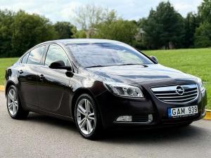 Brown Opel Insignia 2012 in Kaunas, with an engine capacity of 2.00 L and mileage of 293 thousand km for 4000 €, photo  on AUTOMOTO.COM.LV