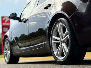Brown Opel Insignia 2012 in Kaunas, with an engine capacity of 2.00 L and mileage of 293 thousand km for 4000 €, photo 7 on AUTOMOTO.COM.LV