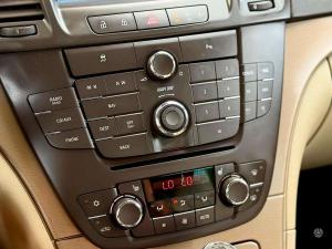 Brown Opel Insignia 2012 in Kaunas, with an engine capacity of 2.00 L and mileage of 293 thousand km for 4000 €, photo 17 on AUTOMOTO.COM.LV